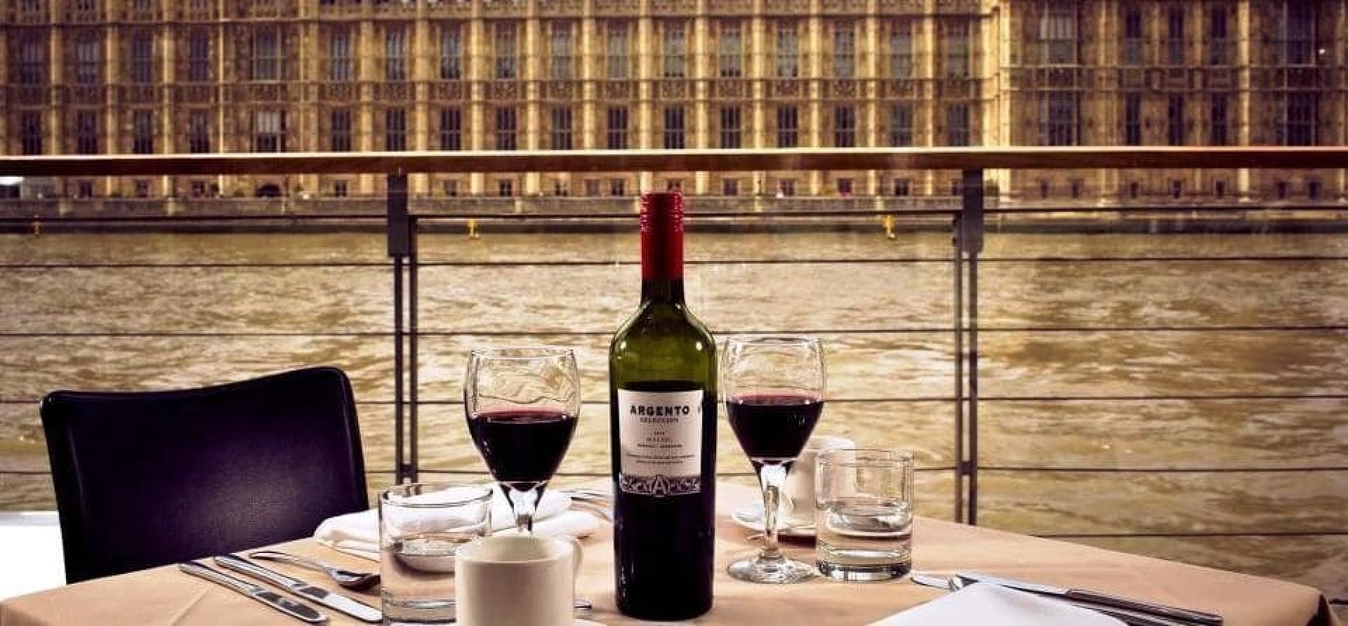 Thames Dinner Cruise for Two - Platinum Experience Days Vouchers ...