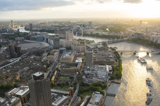 The 6 Best Helicopter Tours of London - Experience Days