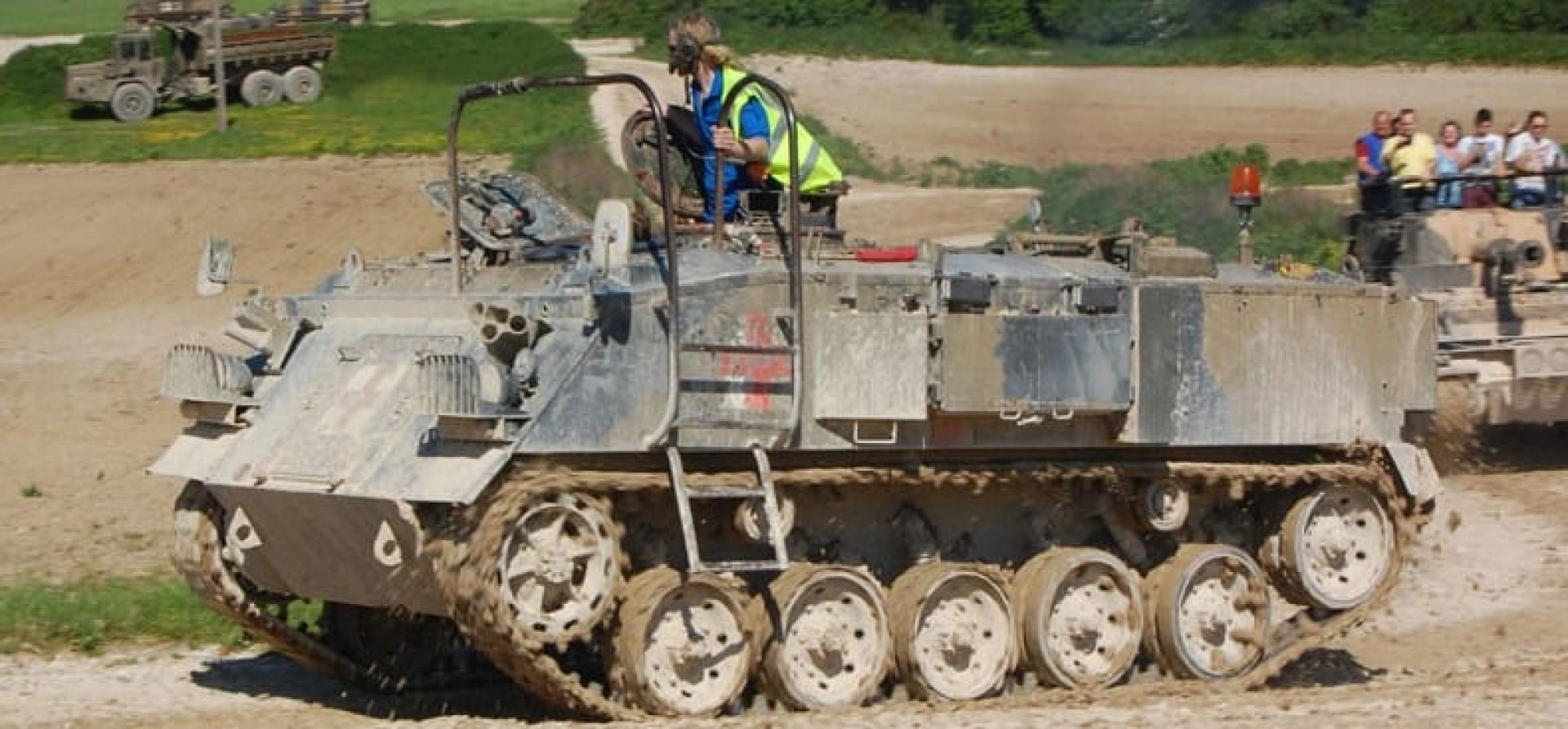 Experience Tank Driving - Hampshire Experience Days Vouchers ...