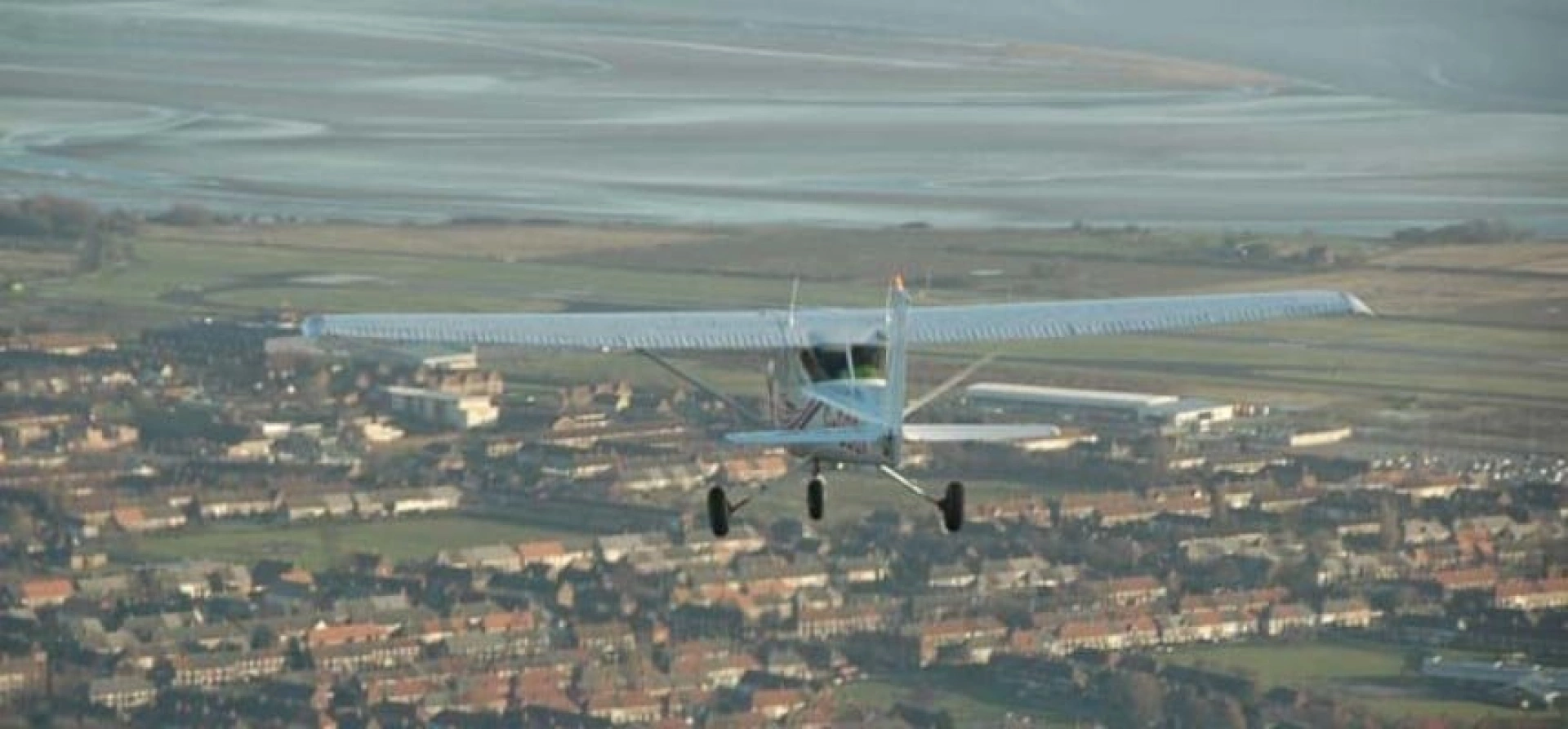 30 Minute Private Flying Lesson Experience Days Vouchers - Experience Days