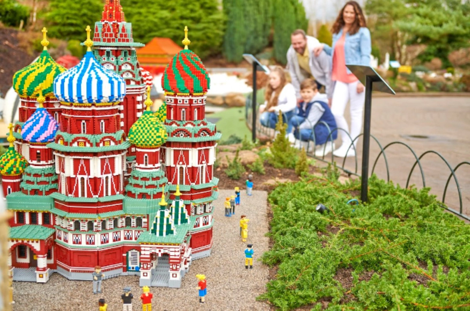 London Stay With LEGOLAND Windsor Tickets For Two Experience Days ...