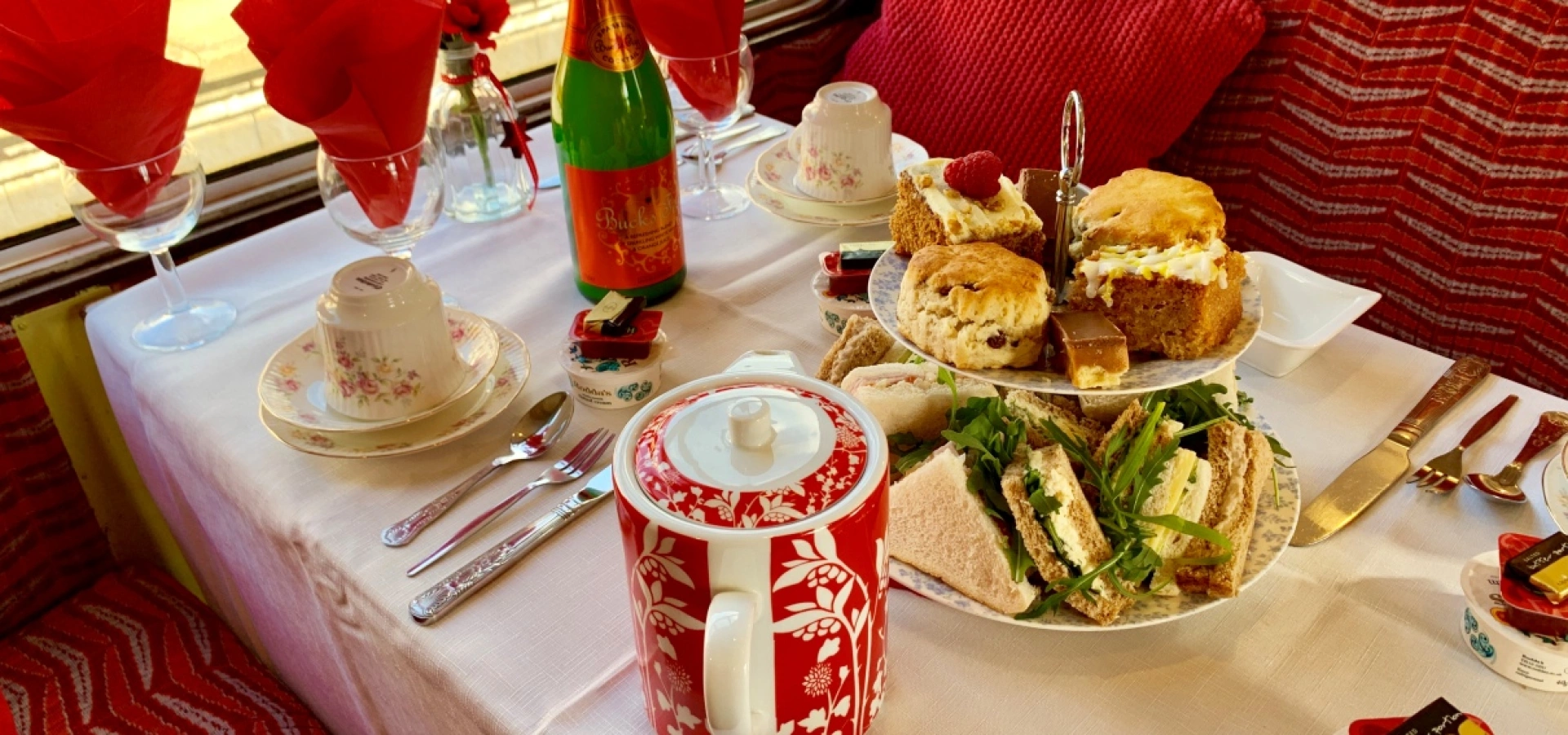 Luxury Afternoon Tea for 2 on Board a Vintage Train in Derbyshire ...
