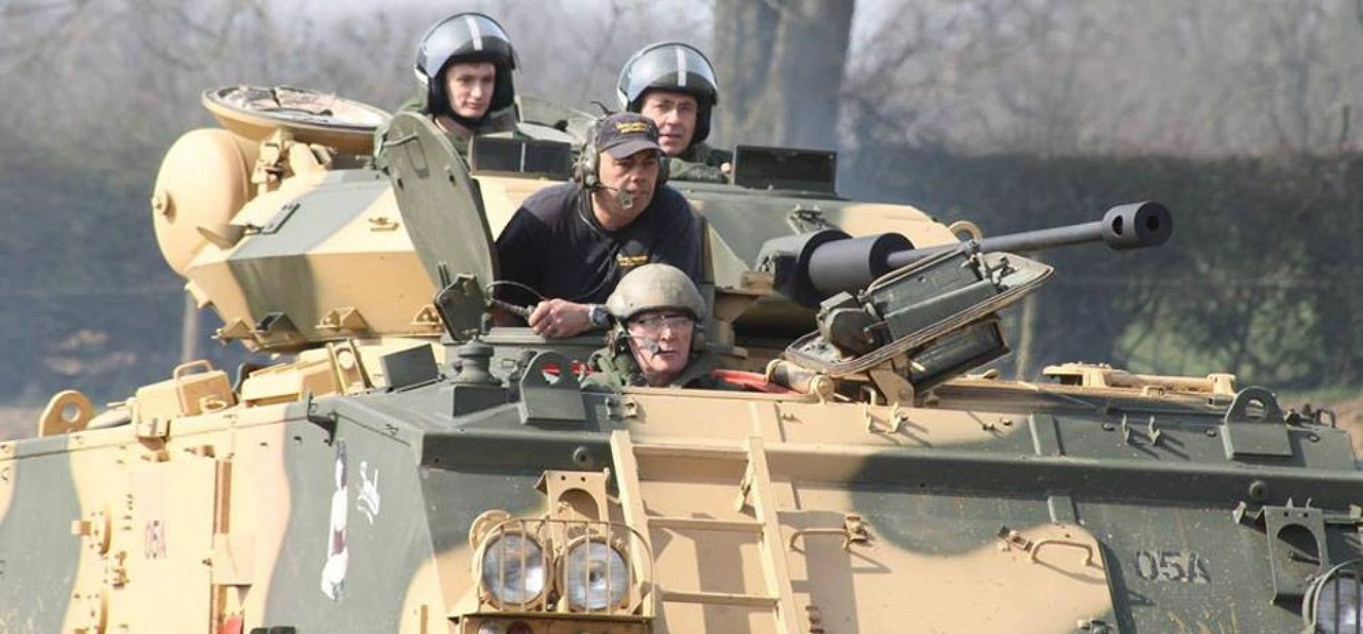 Tank Driving Taster Session - Leicestershire Experience Days Vouchers ...