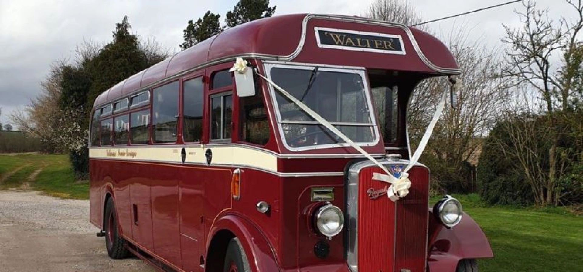 Vintage Bus Trip with Dining through Derbyshire for 2 Experience Days ...