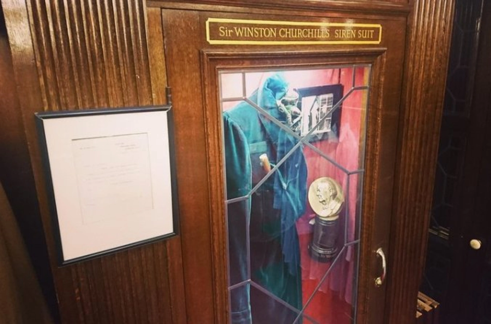 London 2 Hour Winston Churchill Walking Tour Experience Days Vouchers ...